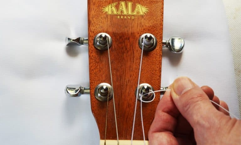 How to Restring and Tie Ukulele Strings + Which Knots to Use – Fret Expert